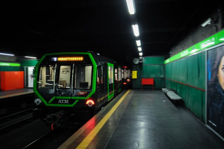 MILANO | Fino al 31 gennaio abbonamenti e biglietti Trenord validi ...